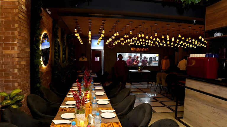 Top 10 Restaurants on MM Alam Road, Lahore